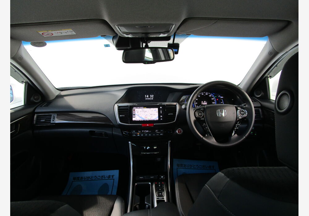 H28 アコードHV2.0 EX | 中古車情報 | 市川で中古車のことなら株式会社サクマオート