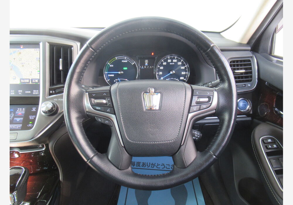 H28 クラウンHV2.5 | 中古車情報 | 市川で中古車のことなら株式会社サクマオート